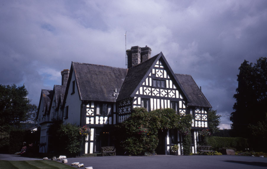 Maesmawr Powis. Mansion, now hotel | openEQUELLA